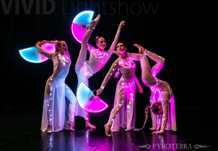 Lightshow Pyroterra - modern light show for your event